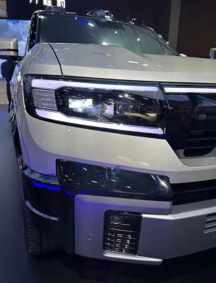China BYD Fangcheng Bao Bao 8 modelo 2025 Intelligent and Brave Luxury Edition 5 portas 6 lugares SUV híbrido plug-in à venda