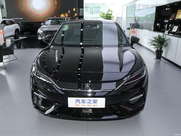 5 portes 5 places BYD Song L EV 602km SUV à quatre roues motrices et excellence en design