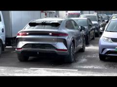 ソングL 新型エネルギー車両 2025モデル 662km 優れたインテリジェント運転SUV