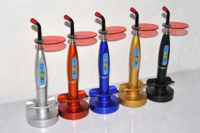 China Dental Cordless LED Curing Light Handle Lamp 5W 2200mAh 1400mw for sale