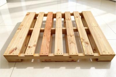 China Firwood Customized Pallets Three Stringer Export Wood Pallet Standard Stringer Pallet for sale