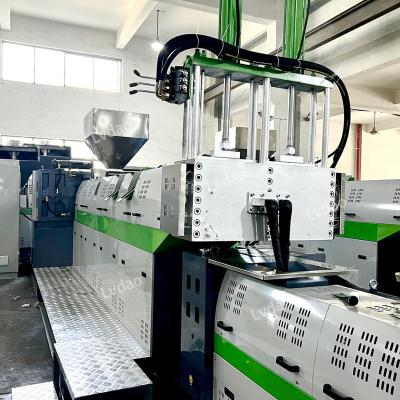 Cina le doppie fasi di 160mm la macchina di riciclaggio di plastica di raffreddamento ad acqua per ingegneria comune in vendita