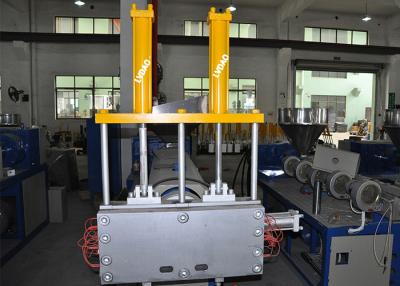 Cina Testa idraulica di vendita calda della muffa della Cina 240MM*240MM di alta qualità la doppia sceen il commutatore in vendita