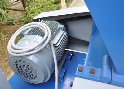 Cina la bottiglia della plastica di 300mm che schiaccia l'artiglio a macchina del tasso di potere 5.5kw 600r/Min primo ha modellato la lama in vendita