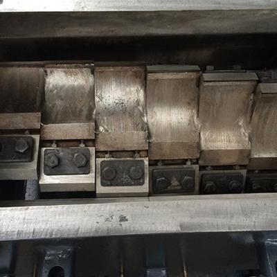 China 7.5KW recyclerend Plastic Maalmachine 10 het Lage Elektriciteitsverbruik van Sievehole Dia Te koop