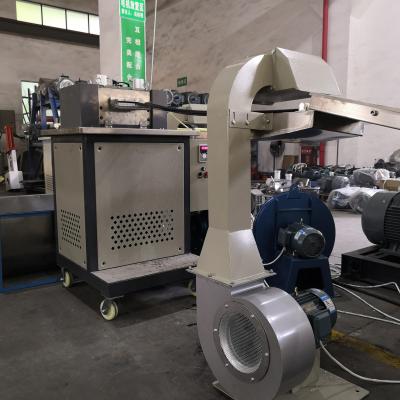 China Fio do PVC e plástico do cabo que recicla a máquina 500kg/H com elevado desempenho à venda