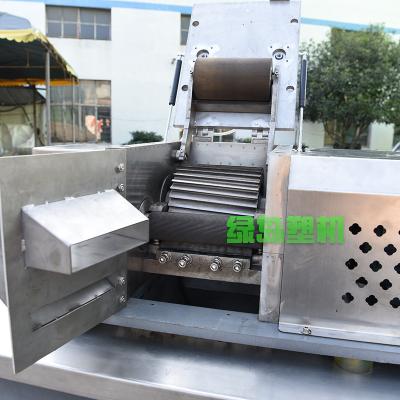China Van de de Bladen de Plastic Snijmachine van het legeringsstaal Hoge Capaciteit 500 Kg/u Max. Output Te koop
