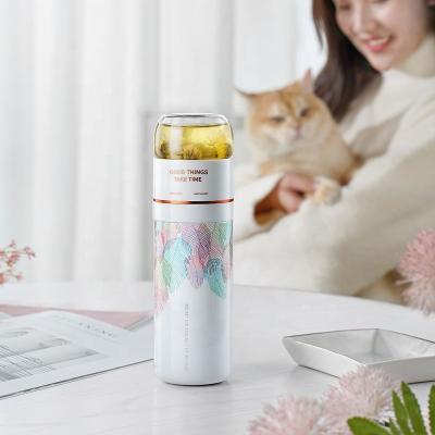China Vácuo de aço inoxidável garrafa de água isolada Multiscene com fruto Infuser à venda