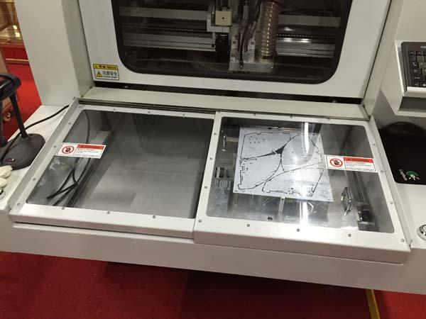 machine de séparation de carte PCB