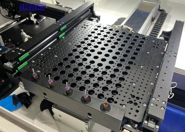 Max 100.000 giri al minuto Alta velocità doppio tavolo Inline PCB Router Machine Precisione ± 0,05 mm