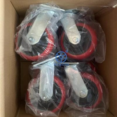 Chine Les roulettes résistantes rouges de PVC de 6 pouces pivotent des roues de chariot à plat à vendre
