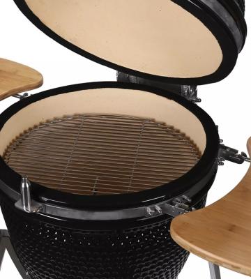 Cina Griglia Kamado da esterno in ceramica da 24 pollici colore nero antracite 61 cm con carrello e tavolini in vendita