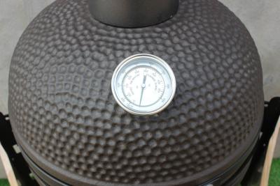 Cina Griglia Kamado in ceramica da 20 pollici per esterni colore nero opaco 51 cm in vendita