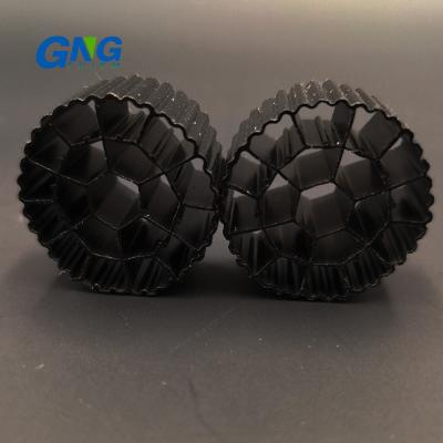 China Tratamento de águas residuais biológico dos filtros do tamanho plástico dos meios PE06 de MBBR micro à venda
