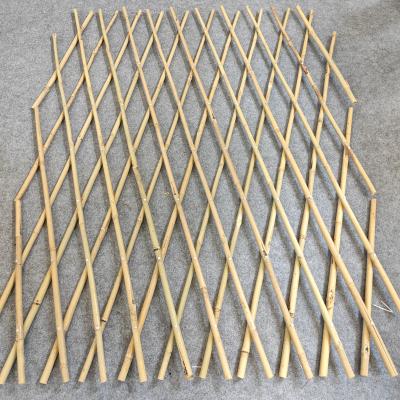 China Expanding Bamboo Pole Fence , Natural Garden Privacy Screen Roll 6 Ft X 6 Ft for sale
