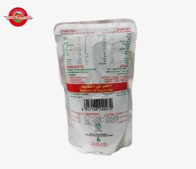 Chine Sacs de pâte de tomate de haute qualité disponibles en forme debout, double concentrée et pesant 70 g à vendre
