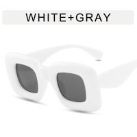 China Customized Logo UV Blocking Sunglasses Personalized Inflated Square Sunglass for sale