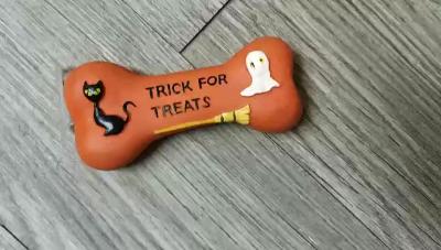 Cina Giocattolo sano del cane del giocattolo stridulo del cane dell'osso di Halloween in vendita