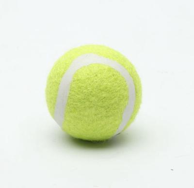 Cina Palline da tennis sicure del grande cane commerciale per il gioco all'aperto interattivo del cane in vendita