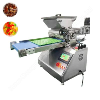 China Gummy Candy Maker Kleine Gummy Maker Machinery voor Jelly Gummies Candy Maker for sale