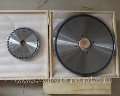 China RJ PCD diamond saw blade for wood cutting for sale