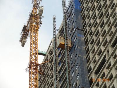 China Twin Cage 2000KG Construction Site Rack And Pinion Hoist for sale