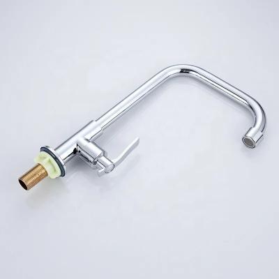 Cina Rubinetto da cucina in acciaio inossidabile 304 con spruzzatore in ottone monocromo e leva singola in vendita