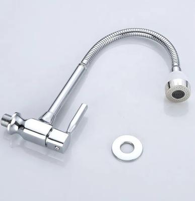Cina Flusso di acqua fredda a muro a manico singolo corpo in ottone rubinetto da cucina per il mercato OEM in vendita