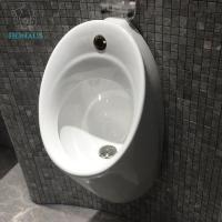 China Water Saving Wall Mounted Ceramic Urinal 642x332x380mm Splash Proof Sensor Flush for sale