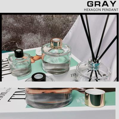 China Thickened Square Reed Diffuser Glass Bottles Multifunctional Lightweight for sale
