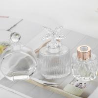 China Non Toxic Empty Reed Diffuser Glass Bottles 100ml 200ml Crystal Oil Diffuser Square for sale