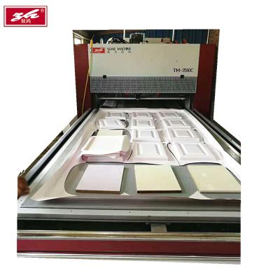 China High Gloss Vacuum Membrane Press Machine with good quality à venda