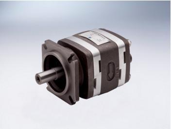 China Standard Hydraulic Oil Pump With 0.8 Bar - 3 Bar Oil Pressure Normal Temperature for sale
