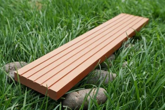 Cheap WPC Wood Plastic Composite Decking for Outdoor Garden Decoration