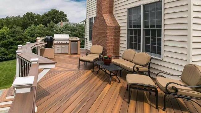 Cheap WPC Wood Plastic Composite Decking for Outdoor Garden Decoration