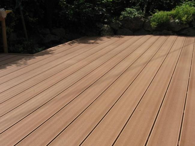 Synthetic Coffee Wood Plastic Composite/WPC Decking Board for Garden