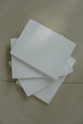 China Kunstmatig akoestisch PVC-gipspaneel De perfecte aanvulling op uw plafond/muurdecor Te koop