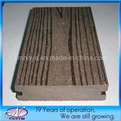 Cina Crea un bellissimo spazio esterno con pavimenti in WPC Ny90*25 Durable e low-maintenance in vendita