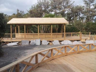 Customized Yellow Synthetic Thatch Roofing Tile for Customized Requirements