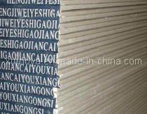 China SGS Certified Fireproof Moisture Resistant Ceiling Gypsum Board with Sound Insulation for sale