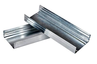 Cina 3000 mm lunghezza standard Furring metallo acciaio canale principale U per la resistenza del sistema di soffitto in vendita