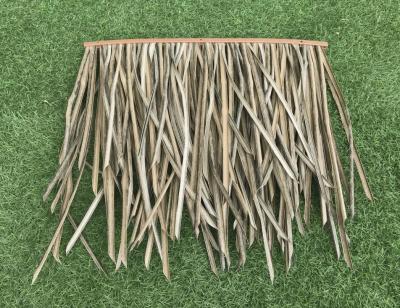 Cina Natural Flat Surface Eco Friendly Bent Design Thatch Roof Tiles For Roof Wall Ceiling in vendita