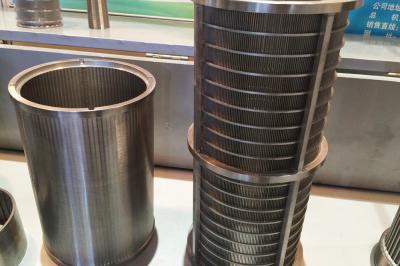 Cina V-Shaped Selded End Connection Wedge Wire Screen per le soluzioni di filtrazione in vendita