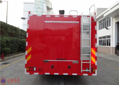 Cina ISUZU Chassis Commercial Fire Truck con polvere asciutta per le imprese petrochimiche in vendita