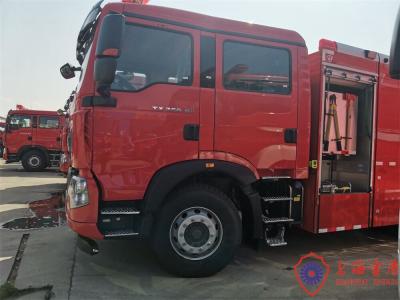 Cina Sedili municipali 6000L del camion dei vigili del fuoco sei della schiuma dell'acqua di acciaio inossidabile in vendita