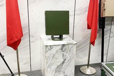 China Erweiterte Entdeckungsreichweite 3D-Luftverteidigungsradar-Anti-Drohne mit leichter Struktur zu verkaufen