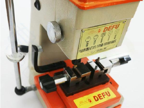Quality DEFU 998B 110V/220V Vertical key machine duplicate key cutting machine Gross for sale