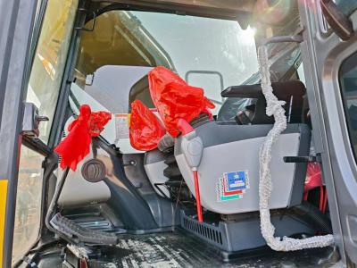China Excavadora Komatsu PC200 Performance avançada e confiabilidade para o seu negócio à venda