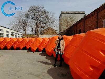 Cina Pipe galleggianti di plastica gialle con resistenza agli urti e densità di PU interna di 35 kg/cubo in vendita