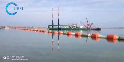 Cina Pipe galleggianti in PE resistenti agli urti con elevata galleggianza e densità di PU di 35 kg/cubo in vendita